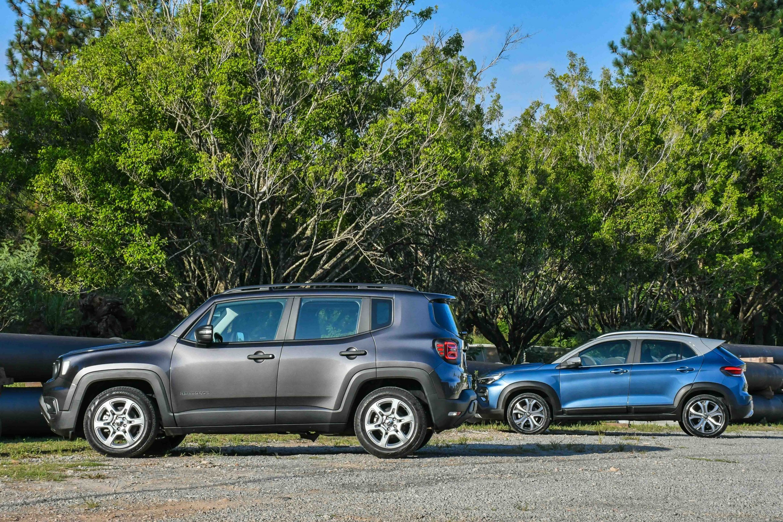 Jeep Renegade básico ou Fiat Pulse completo, qual escolher?